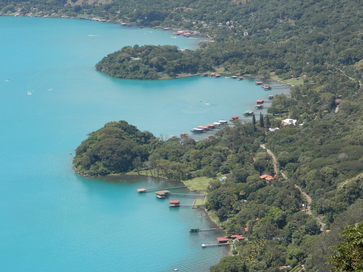 El lago de Coatepeque fue declarado área natural protegido | VDN