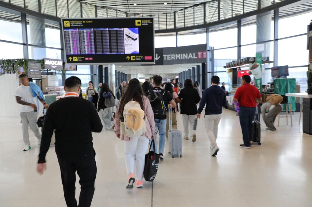 Principal terminal aérea de Panamá mueve históricos 15.9 millones de ...